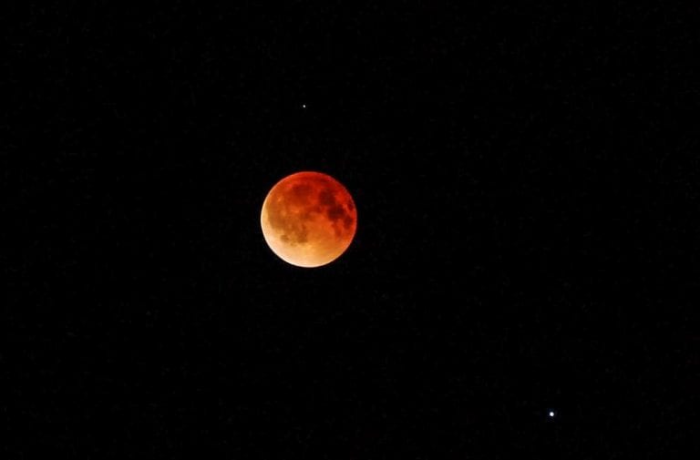 April 15 Total Lunar Eclipse Photo Gallery! – The Creation Club | A ...